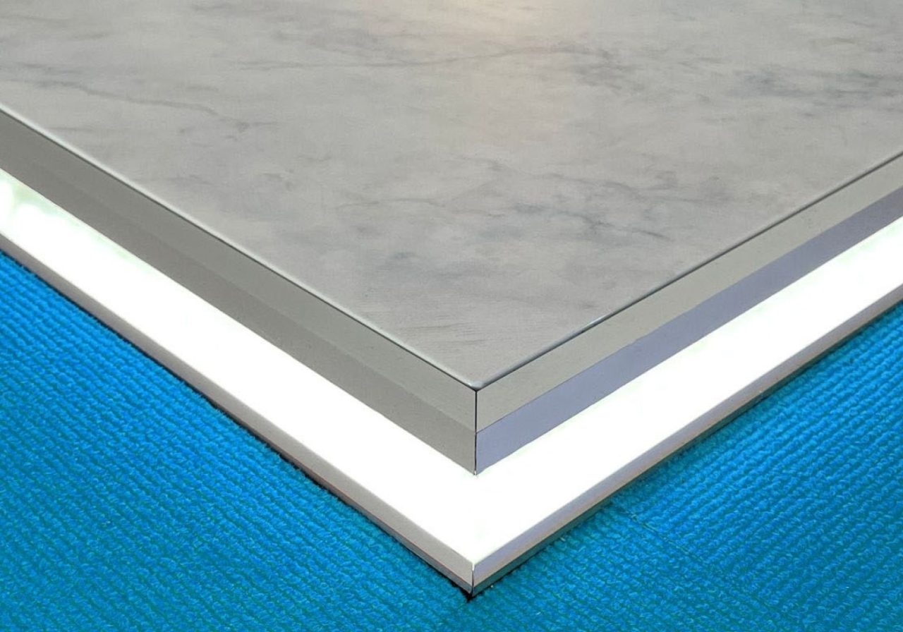 🧩 Stand On Edge Solutions - Easy to assemble polished and professional.