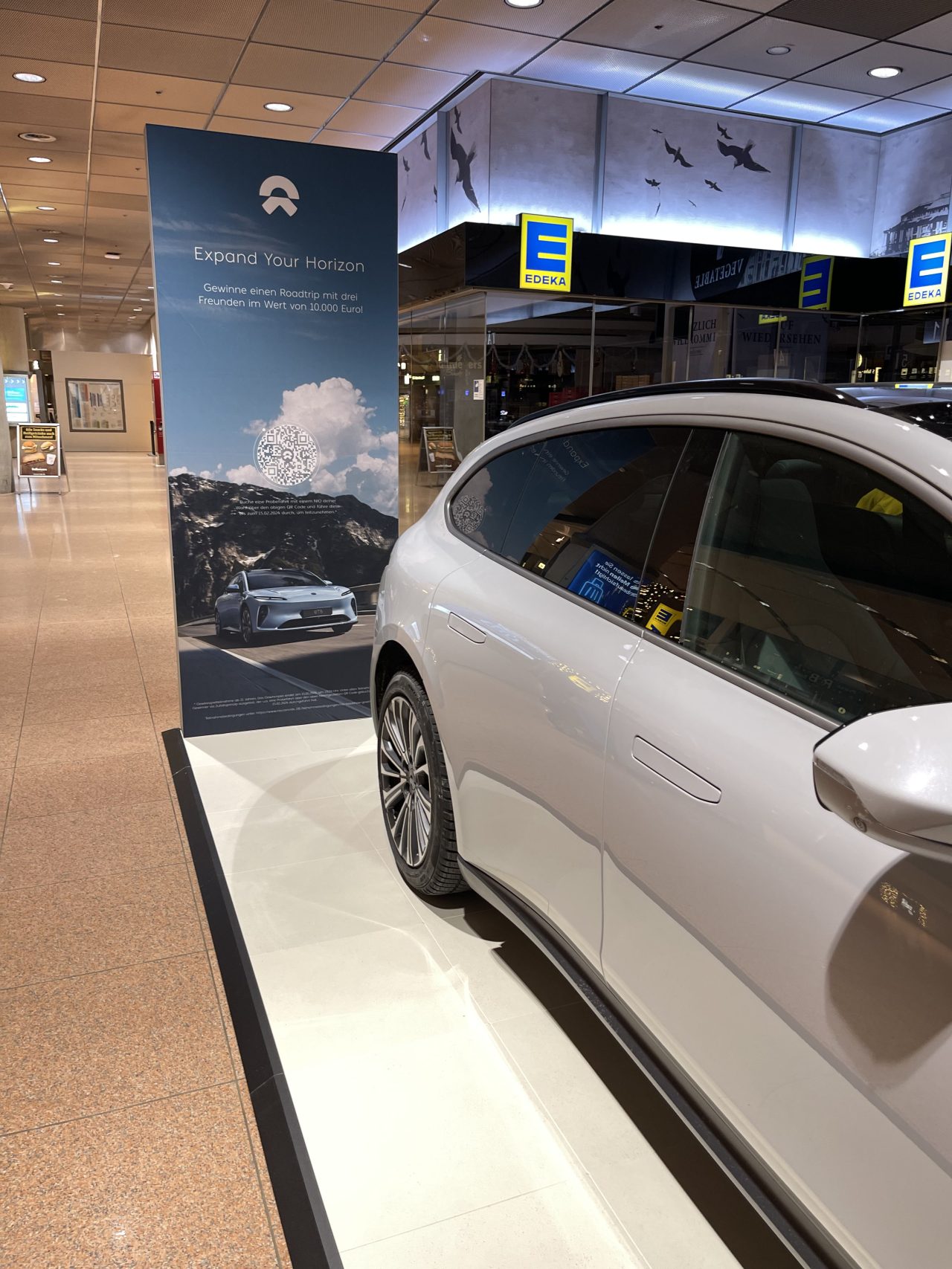 Automotive Showroom Floors made easy with Stand-On Floor