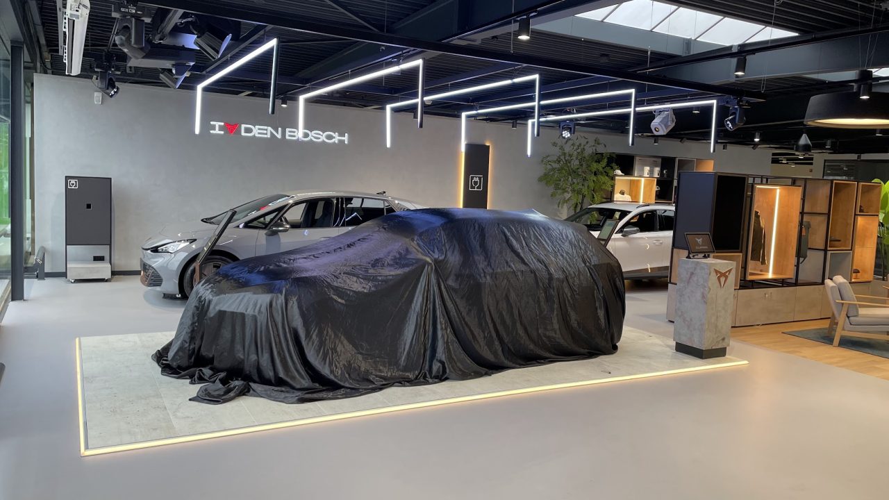 Stand-On Expo Floor - For Exhibitions, Retail & Showroom Floors